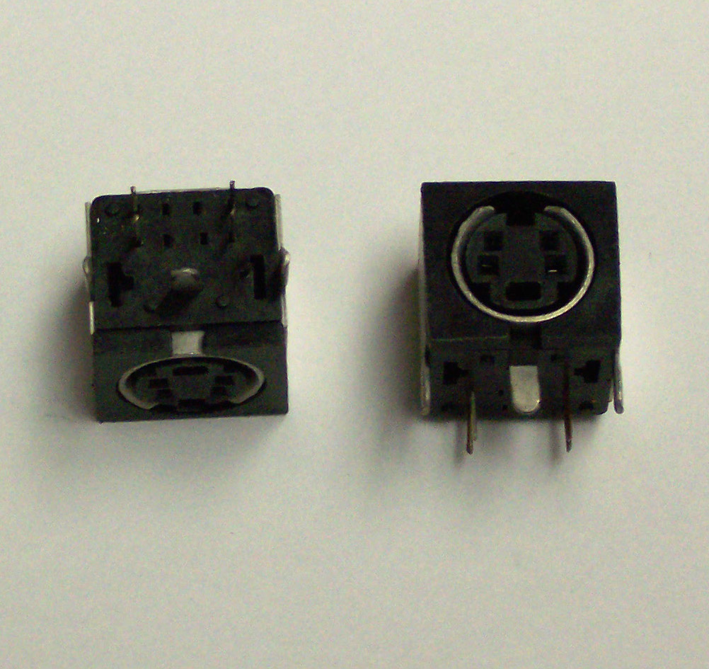 UEC 4 Pin MINI DIN Right Angle PC Mount Shielded Connector 100 PCS 120 UEC 4 Pin MINI DIN Right Angle PC Mount Shielded Connector 100 PCS 120
